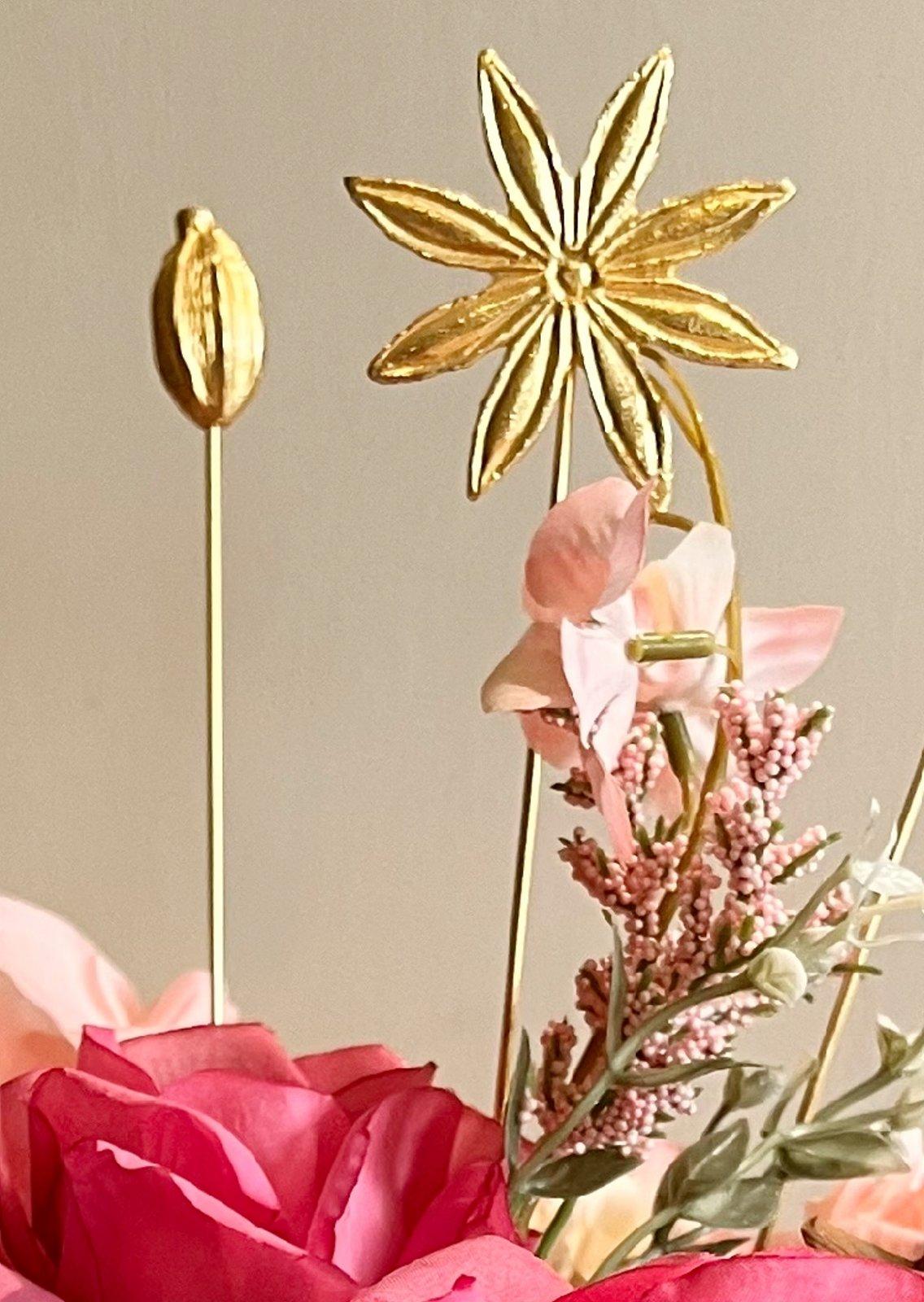 The Golden Bud Stick – Khushii